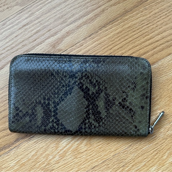 Longchamp | Bags | Longchamp Zipped Leather Wallet | Poshmark